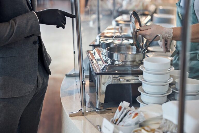 Catering a VAT – co powinien wiedzieć przedsiębiorca?
